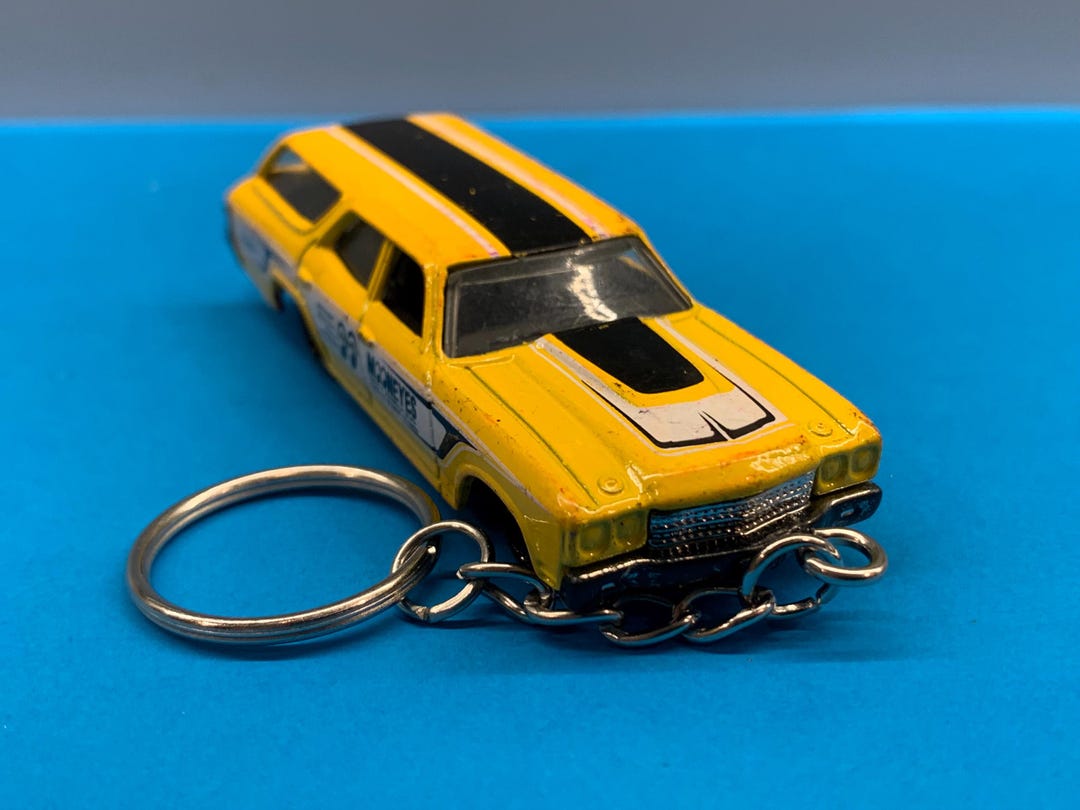 Hot Wheels 70 Chevrolet Chevelle SS Wagon Moon Eyes 396 Keychain - Etsy