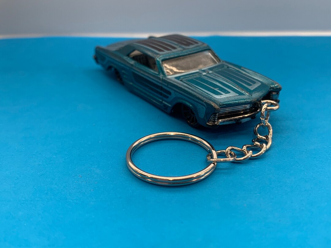 Hot Wheels 64 Buick Riviera Keychain - Etsy