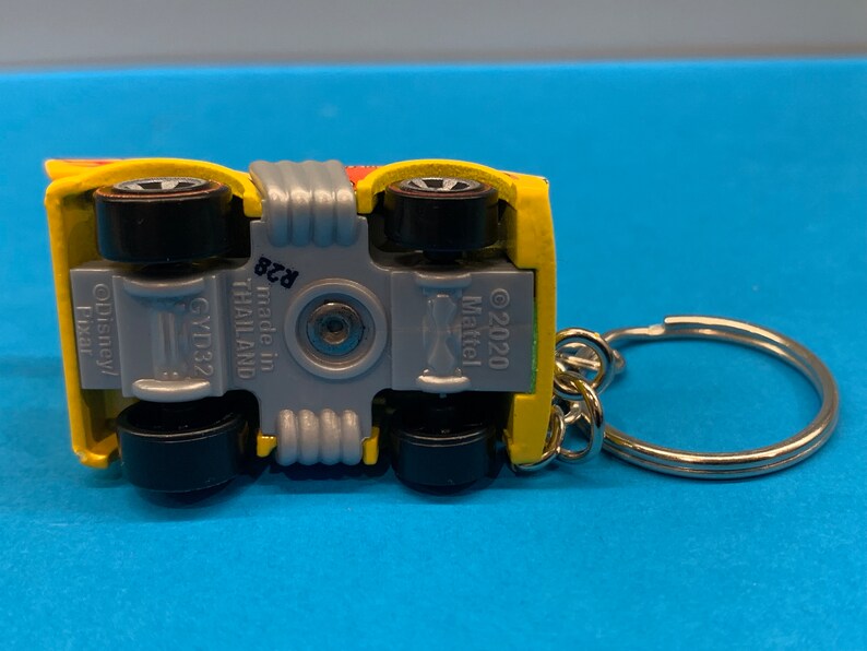 Hot Wheels/mattel 06 Cars Micro Mini Nano Racers 3 Movie Tow Mater ...