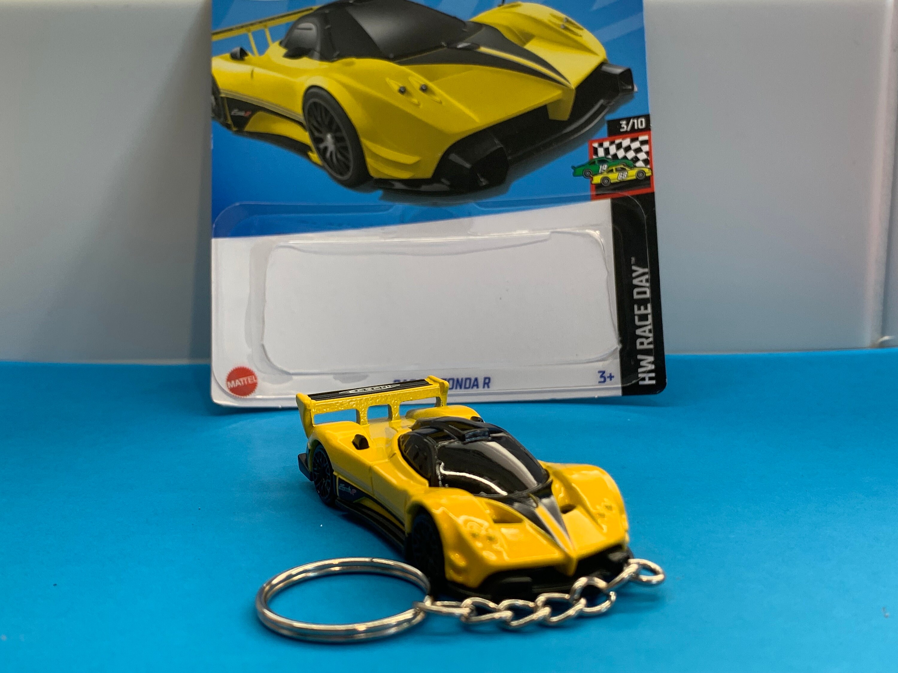 Hot Wheels 12 Pagani Zonda R Race Car Keychain - Etsy