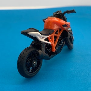 Siku 23 KTM 1290 Super Duke R Orange Diecast Model Toy Motorcycle ...