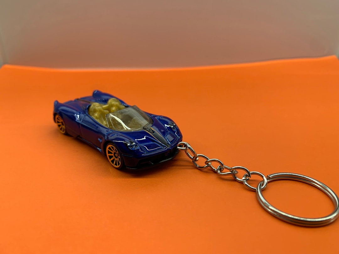 Hot Wheels 17 Pagani Huayra Convertible Keychain - Etsy