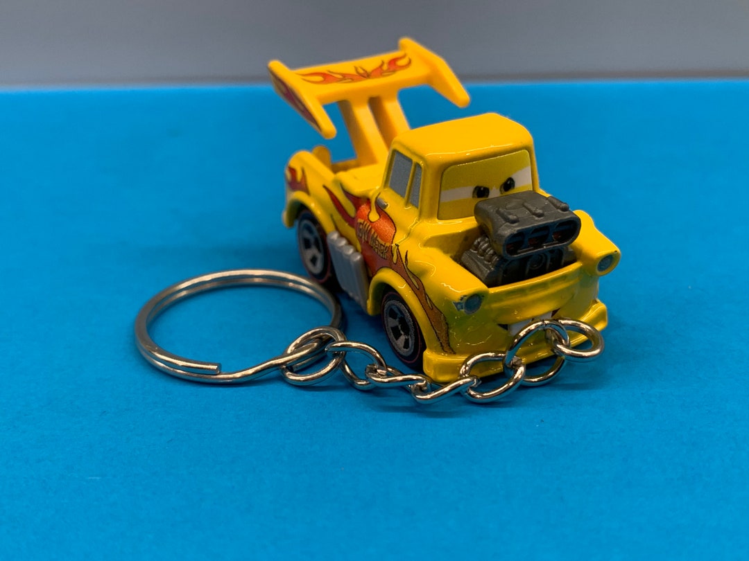 Hot Wheels/mattel 06 Cars Micro Mini Nano Racers 3 Movie Tow Mater ...