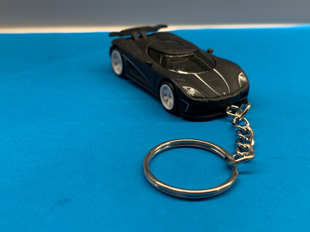 Hot Wheels ‘13 Koenigsegg Agera R Premium Keychain - Etsy