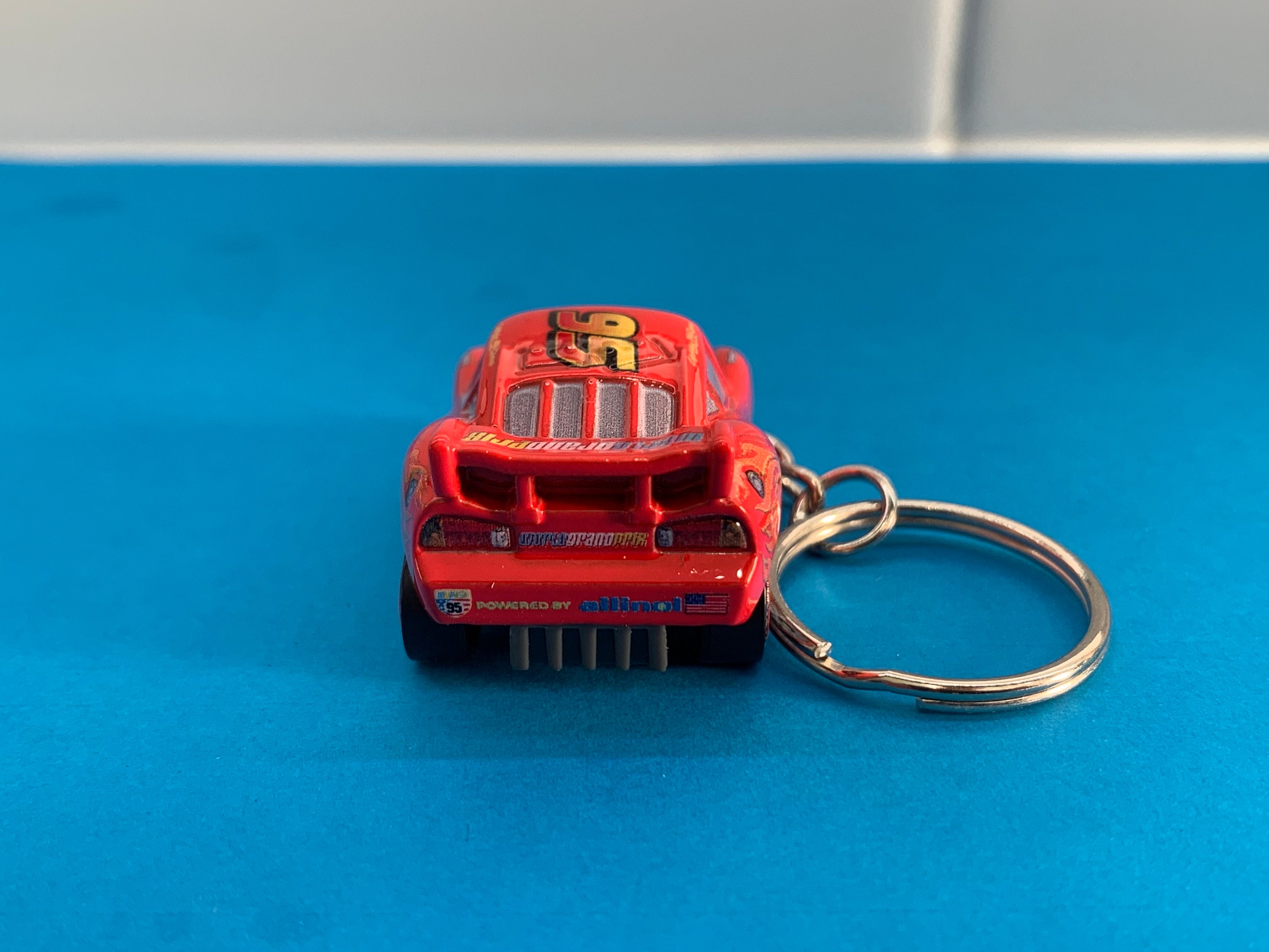 Hot Wheels/mattel 06 Cars Movie Lightning Mcqueen Rust-eze 95 Mini ...