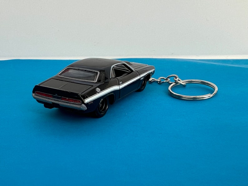 Hot Wheels 70 Dodge Challenger Keychain - Etsy
