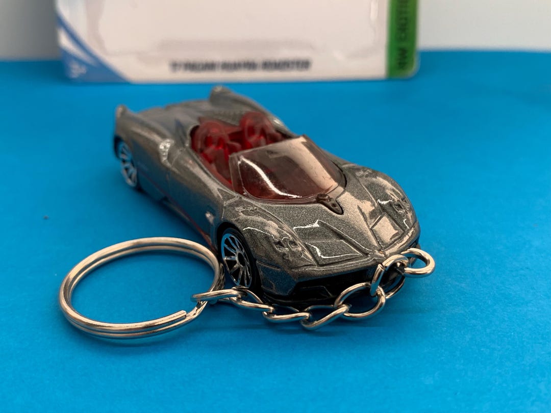 Hot Wheels 17 Pagani Huayra Convertible Keychain - Etsy