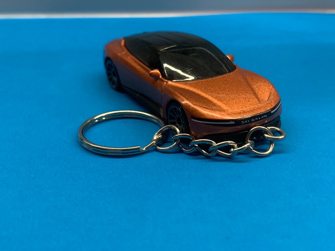 Hot Wheels 24 DMC Delorean Alpha 5 EV Keychain - Etsy