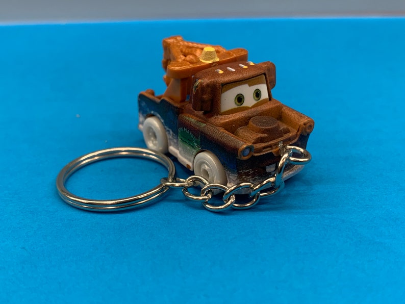 Hot Wheels/mattel 06 Cars Micro Mini Nano Racers 3 Movie Tow Mater Snow ...