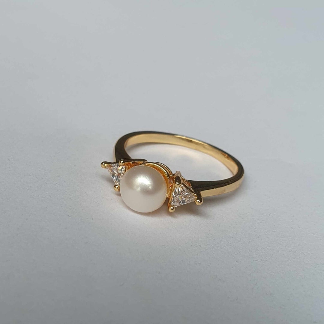 14k Gold Pearl Ring, Dainty Real Pearl Engagement Ring, Solid Gold Band ...