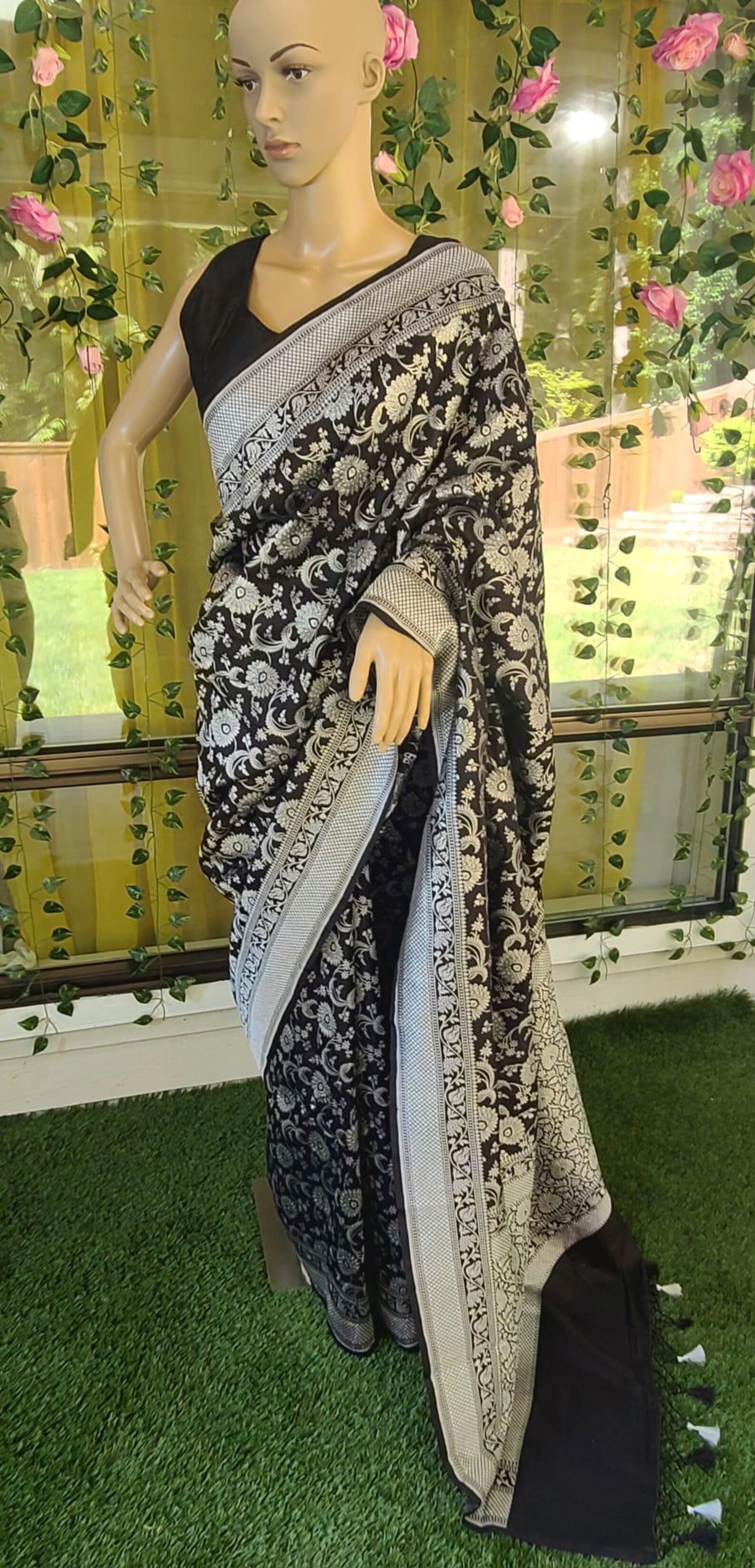 Authentic Black Color Banarasi Floral Jaal Pure Katan Silk Handloom ...