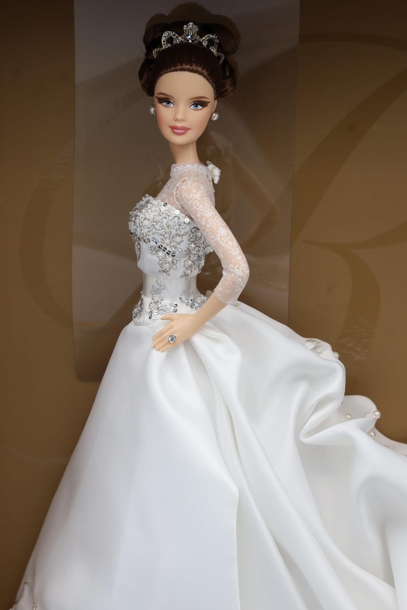 REEM ACRA BRIDE Barbie Gold Label 2007 #K7968 Limited Edition - Etsy