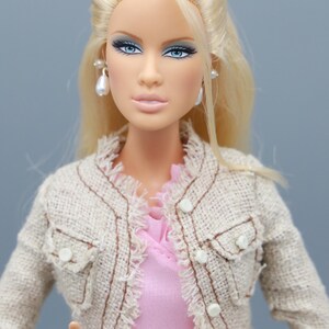 MATTEL Barbie Model of the Moment Daria Shopping Queen Gold Label # ...