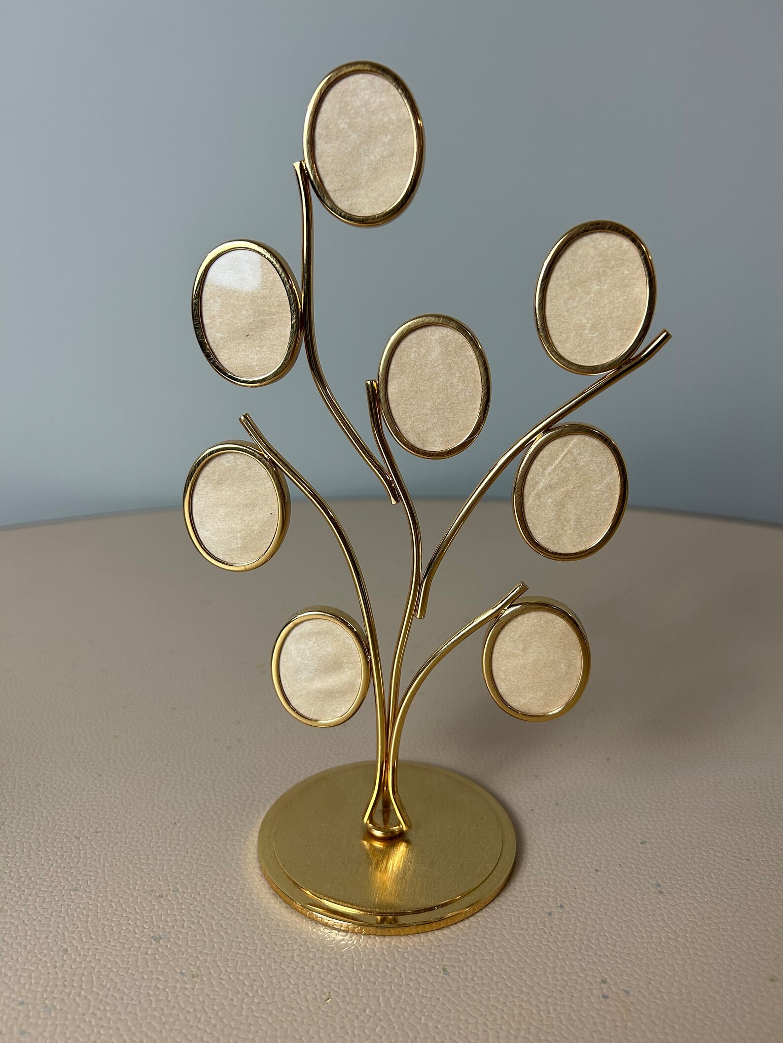 Vintage Brass Mini Oval Photo Tree Stand Minor Scratches 8.5 TALL ...