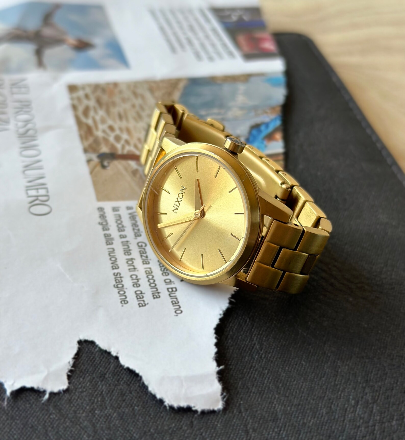 NIXON Watch, Quartz Watches, Vintage Style Watches, Golden Watch Nixon ...