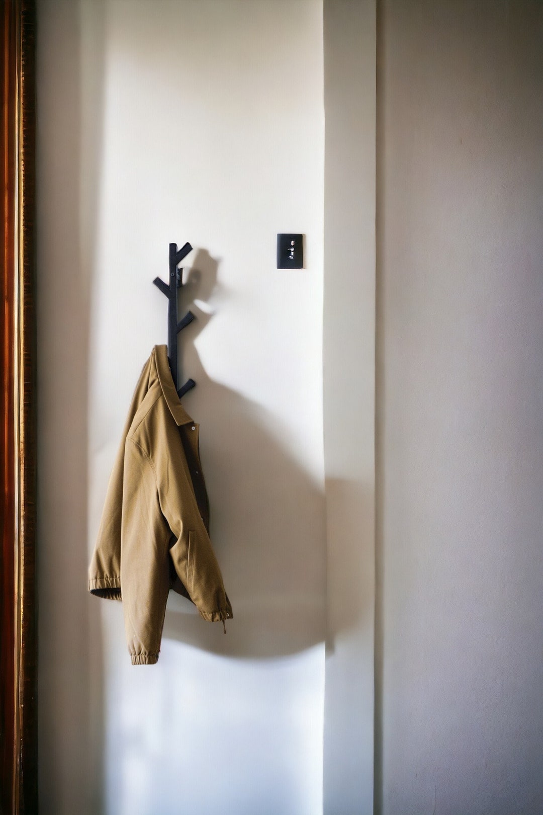 Minimalist Wall Mounted Metal Hanger, Metal Wall Mounted Coat Rack ...