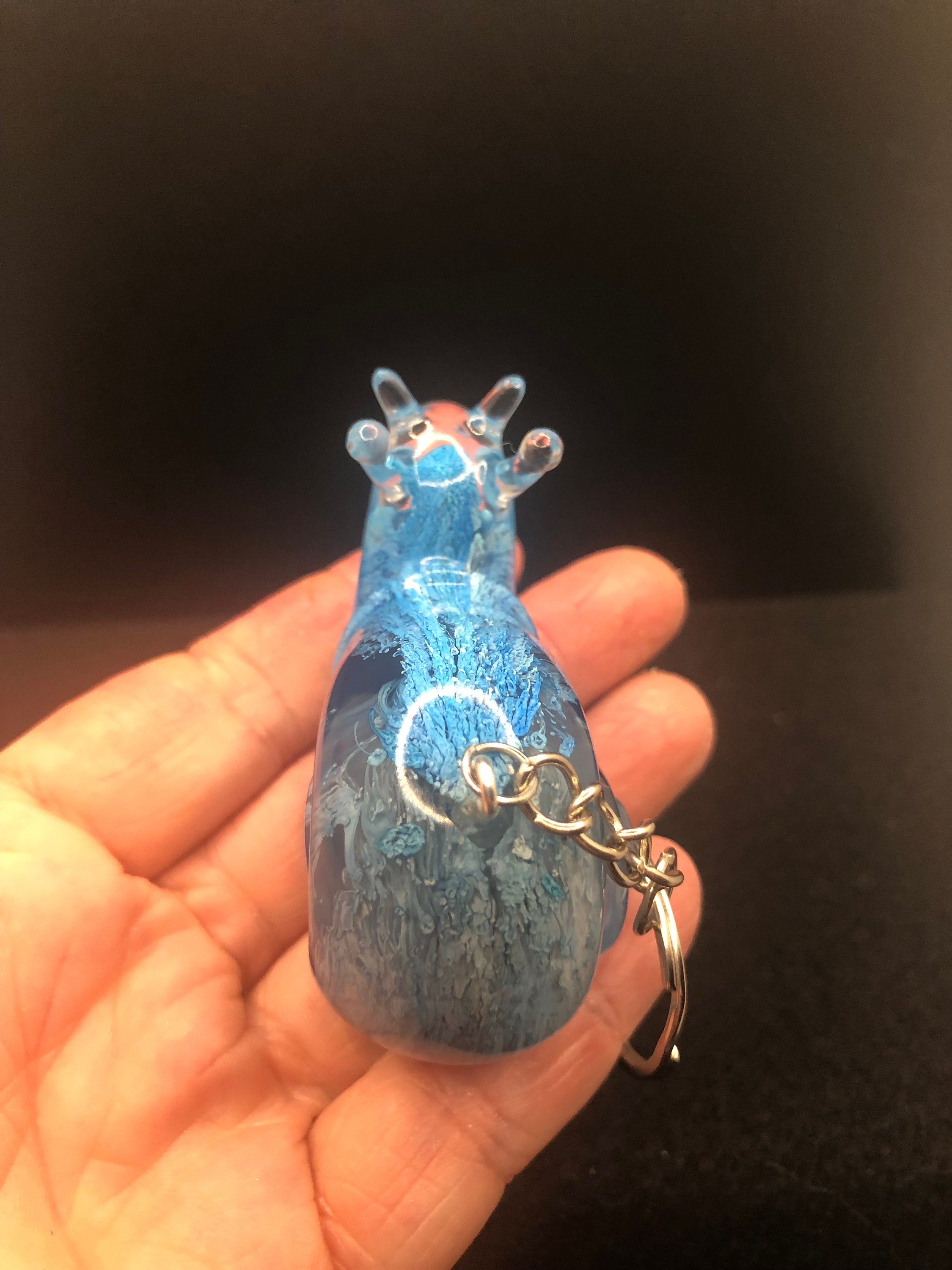 Handmade Resin Blue Petri Dish Snail Keychain, Unique Snail Keychain ...