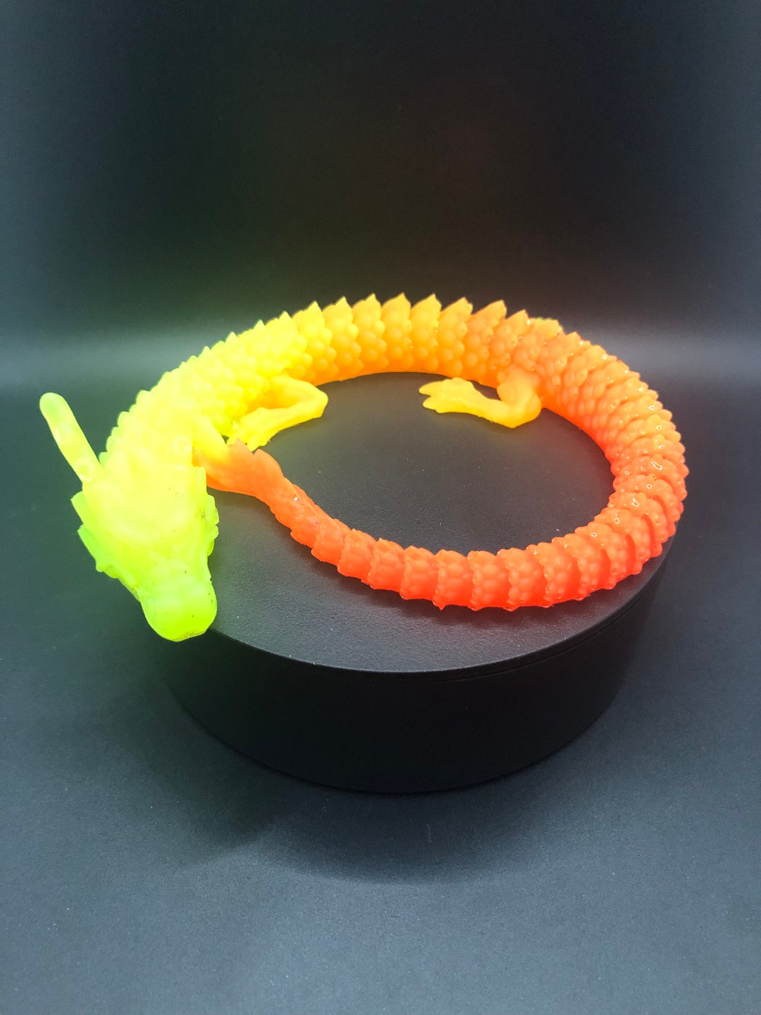 Glow in the Dark Dragon Figurine, Blacklight Glowing Fantasy Dragon ...