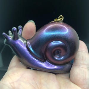 Cute & Unique Snail Keychains, Color Shifting Snail Keychains, Pink ...