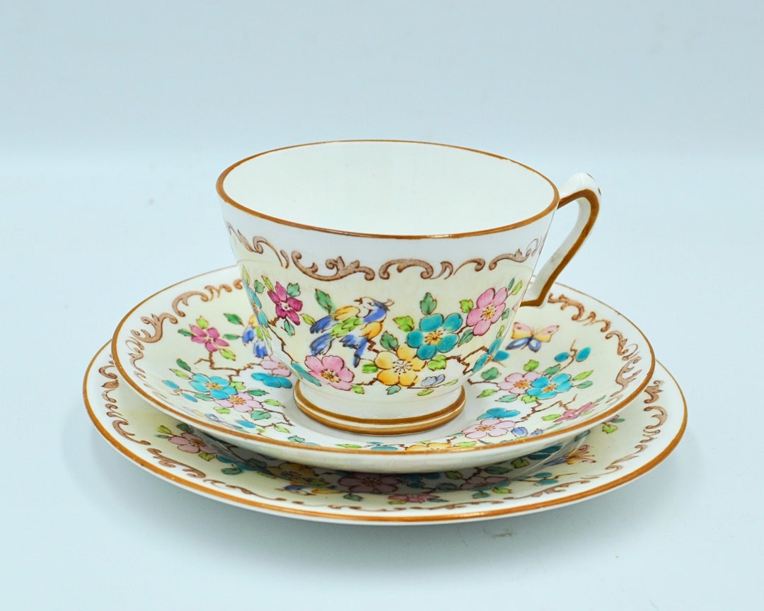 Crown Staffordshire Trio Pansies Birds Butterflies Flowers 15663 ...