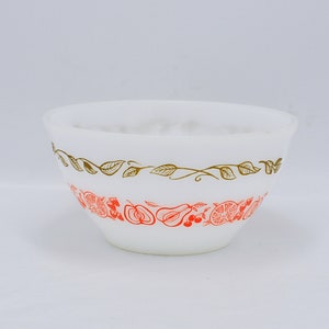 Vintage Pyrex Fruit Salad Bowl - 150mm Diameter 1970's - Vintage Pyrex ...