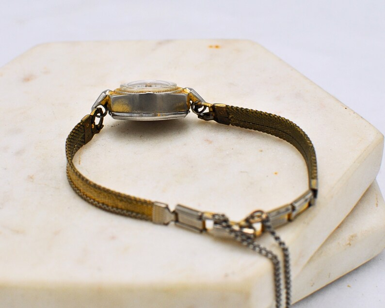Working Vintage Women's Watch - Nelson 17 Jewels Swiss Movement Gold ...