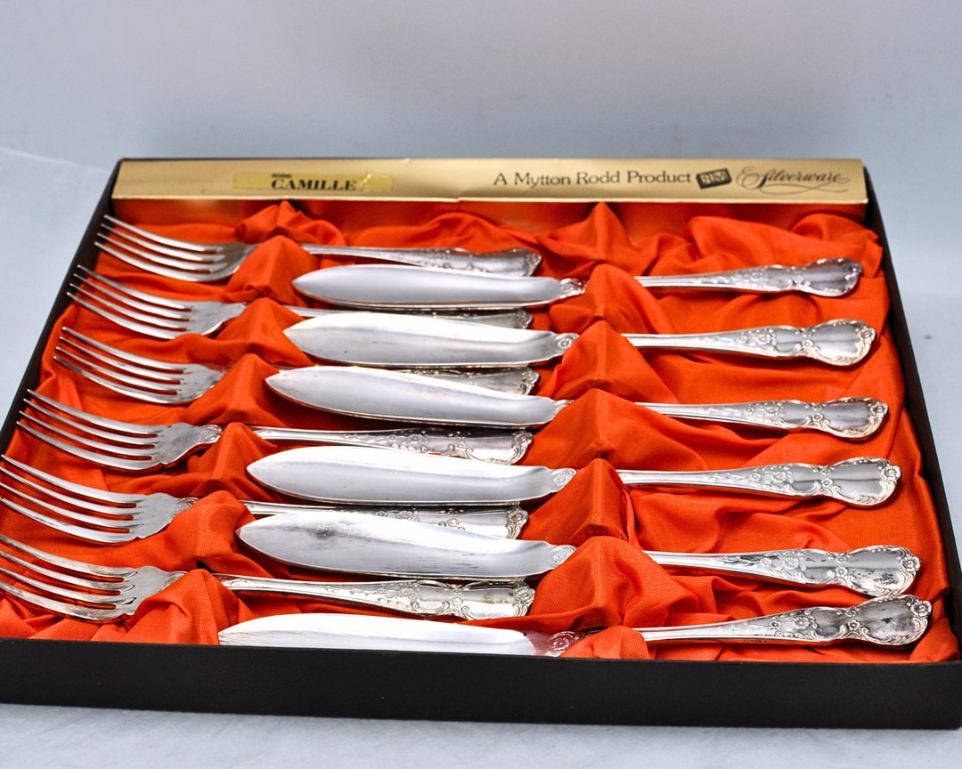 Silver Plate Fish Set Rodd Camille Silver Plate Vintage Fish Knives and ...