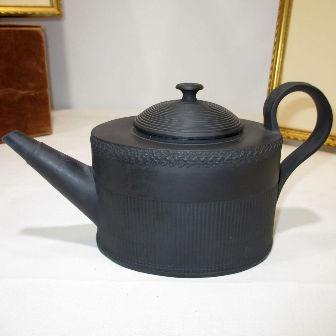18th Century Engine-turned Black Basalt Teapot British - Etsy