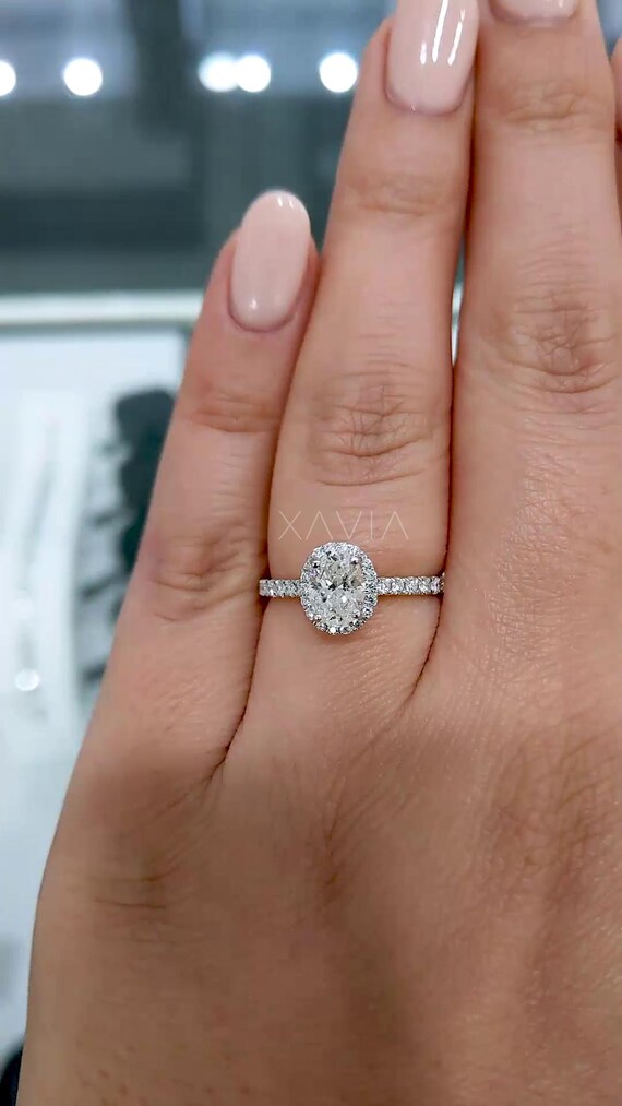 2 carat oval halo engagement ring store