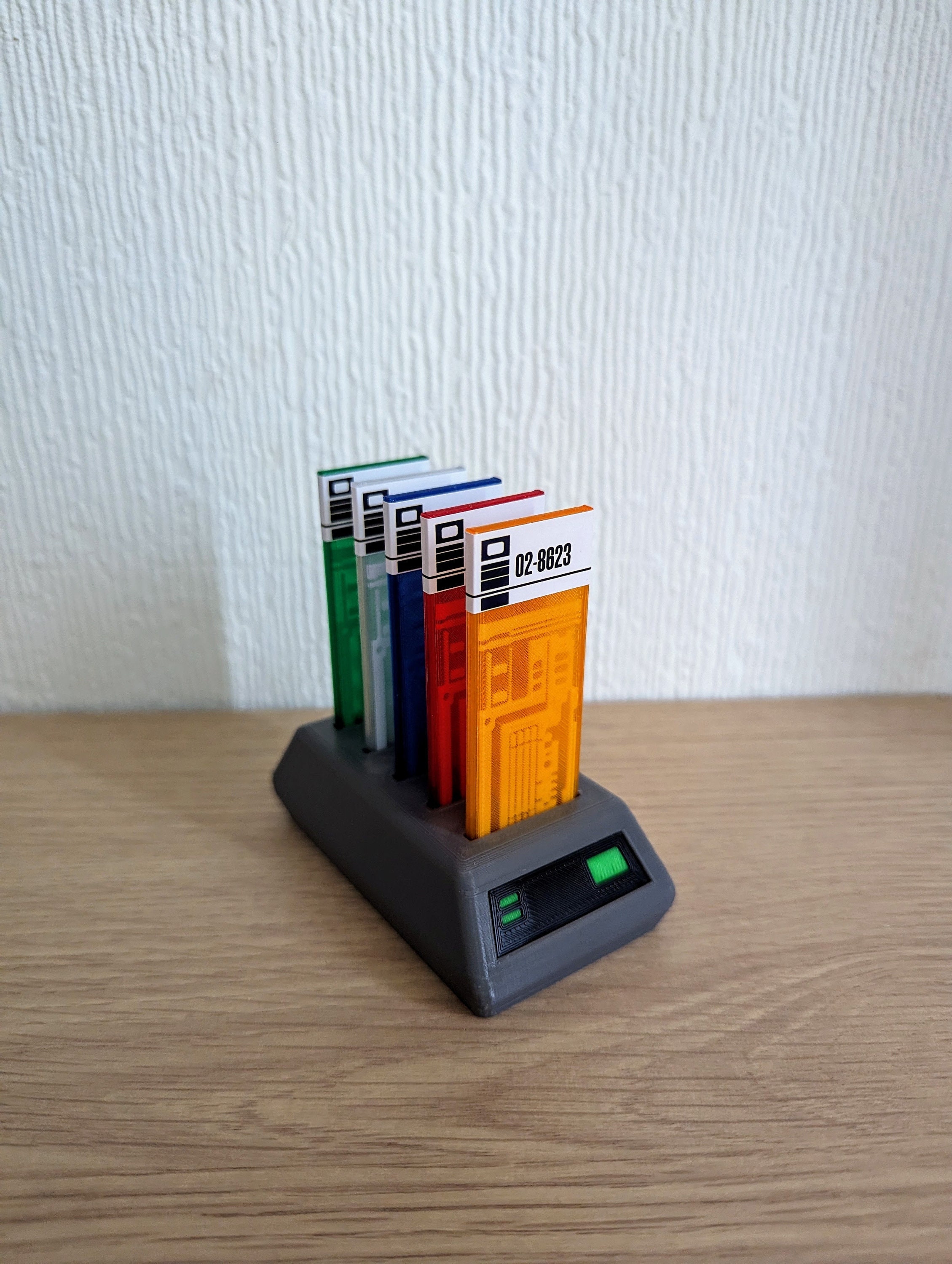 Star Trek TNG/DS9 Isolinear Chips and Stand 3D Printed - Etsy