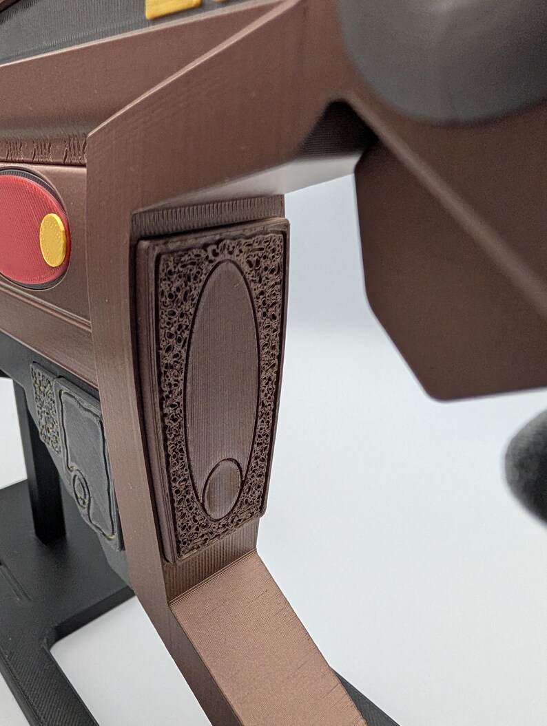 Bajoran Militia Phaser - 1:1 Scale Station Security Sidearm - 3D ...