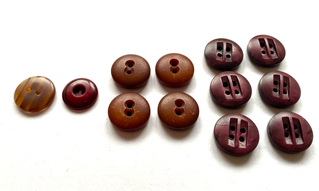 20th Century Buttons - Selection of 12 Vintage Brown and Dark Plum ...