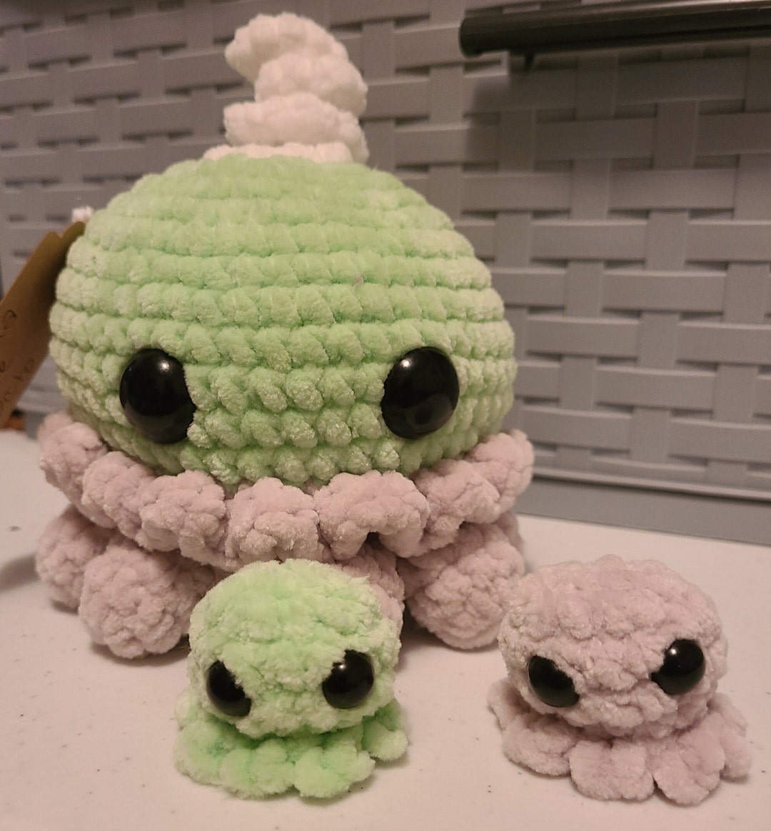 Crochet Mama Octopus Stuffie and Babies Ursula W/ 2 Babies - Etsy