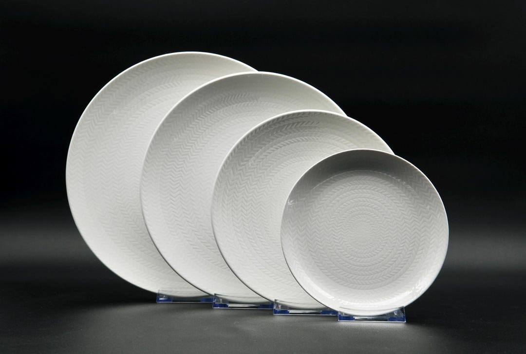 RORSTRAND Blue Fire (blå Eld, Bla Eld) Place Setting – White Shallow ...