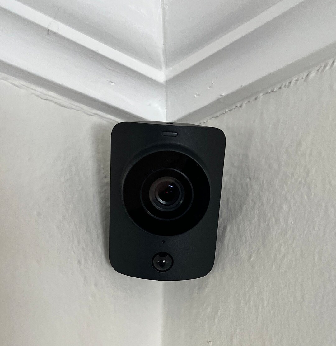 Simplisafe Indoor Camera Corner Mount: Adaptable Angle, Low Profile - Etsy