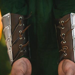 Second Age Elves Full Armor Set – LARP Cuirass, Bracers, Leg Greaves ...