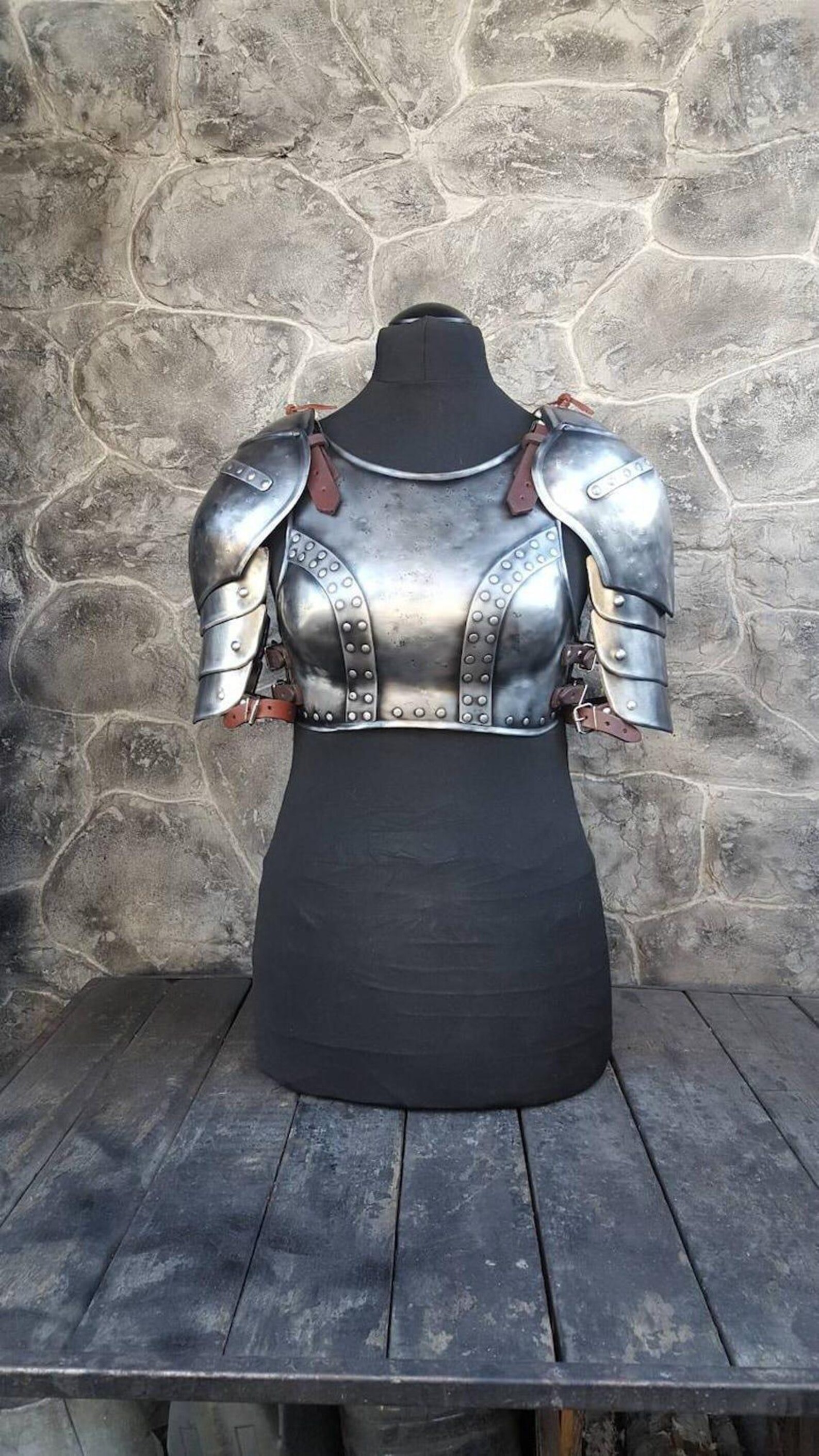 Ciri Witcher Armor Set | Zireael Cuirass, Pauldrons & Shoulder Armor ...