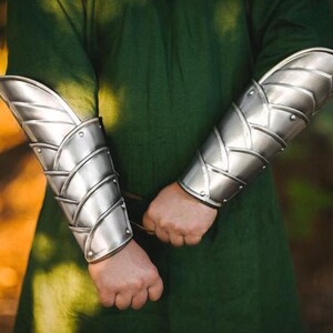 Second Age Elves Full Armor Set – LARP Cuirass, Bracers, Leg Greaves ...