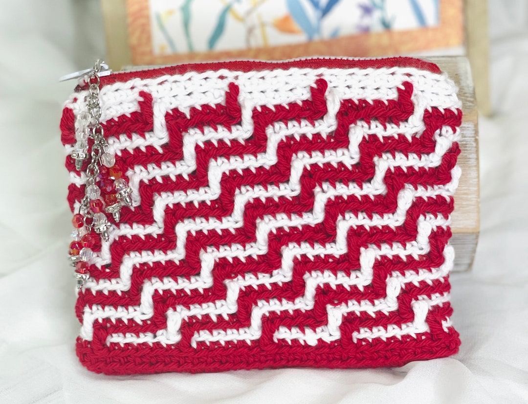 Zippered Pouch , Mosaic Crochet Apache Tears in Red & White Crochet ...