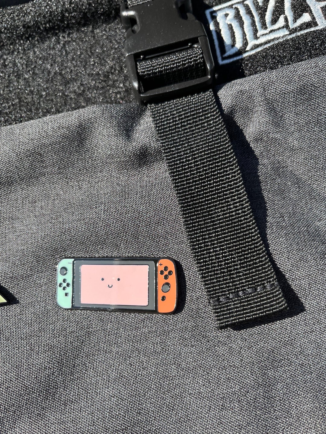 Joy Cons Switch Blue & Red Enamel Pins for Pin Collectors Trendy ...