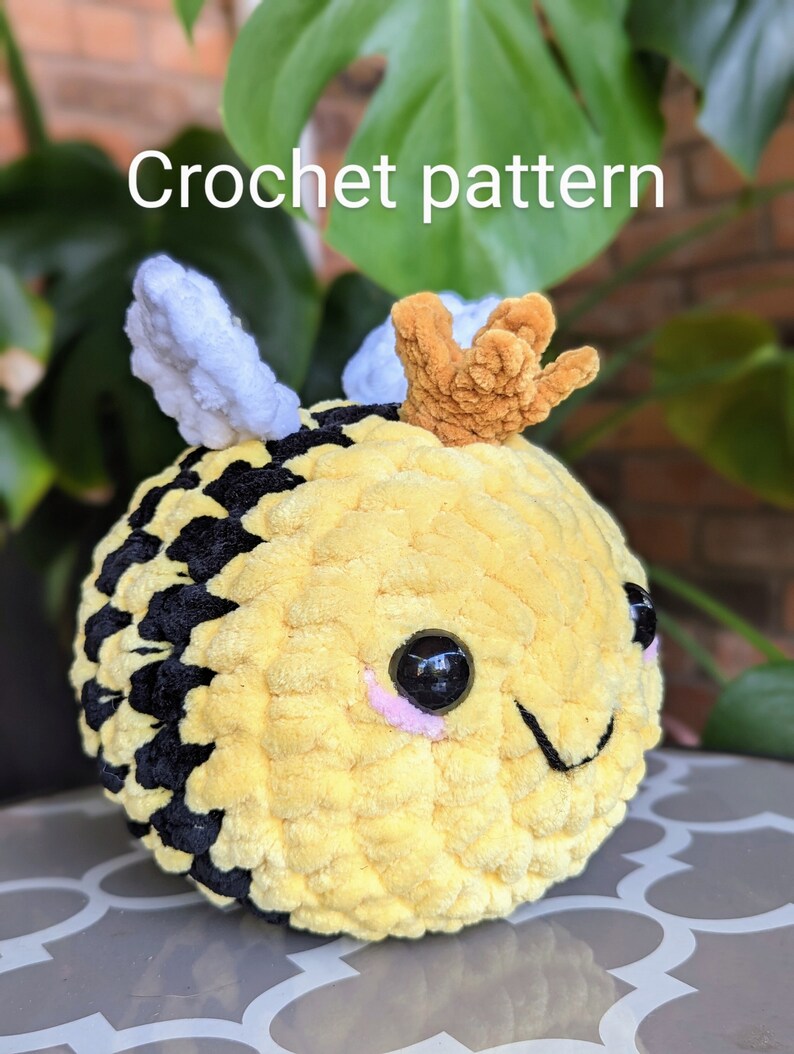 Queen Bee Crochet Pattern - Etsy