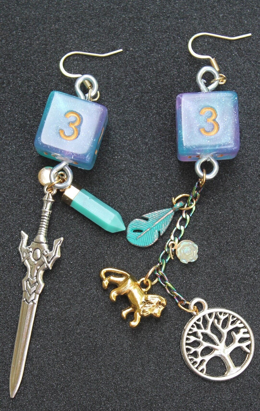 D6 Dice Earrings, Dnd Druid Earrings, Dungeons and Dragons Earrings - Etsy