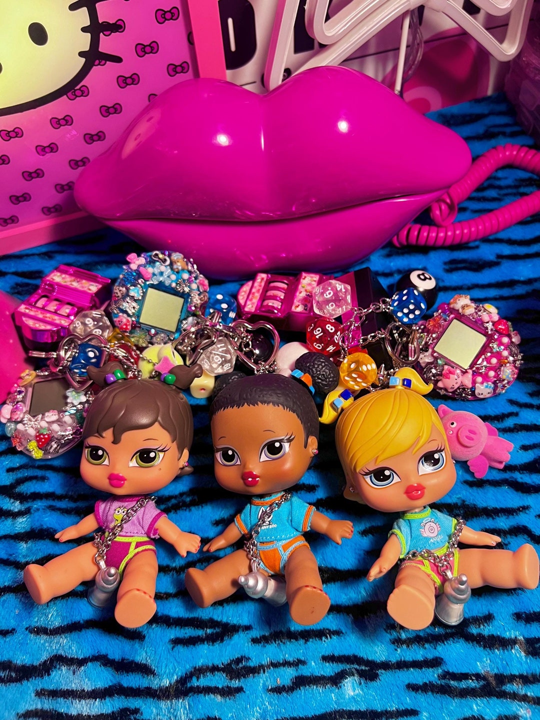 Kitty Charm Tamagotchi Gigapet Junk Keychains| Sanrio Y2k 2000s ...