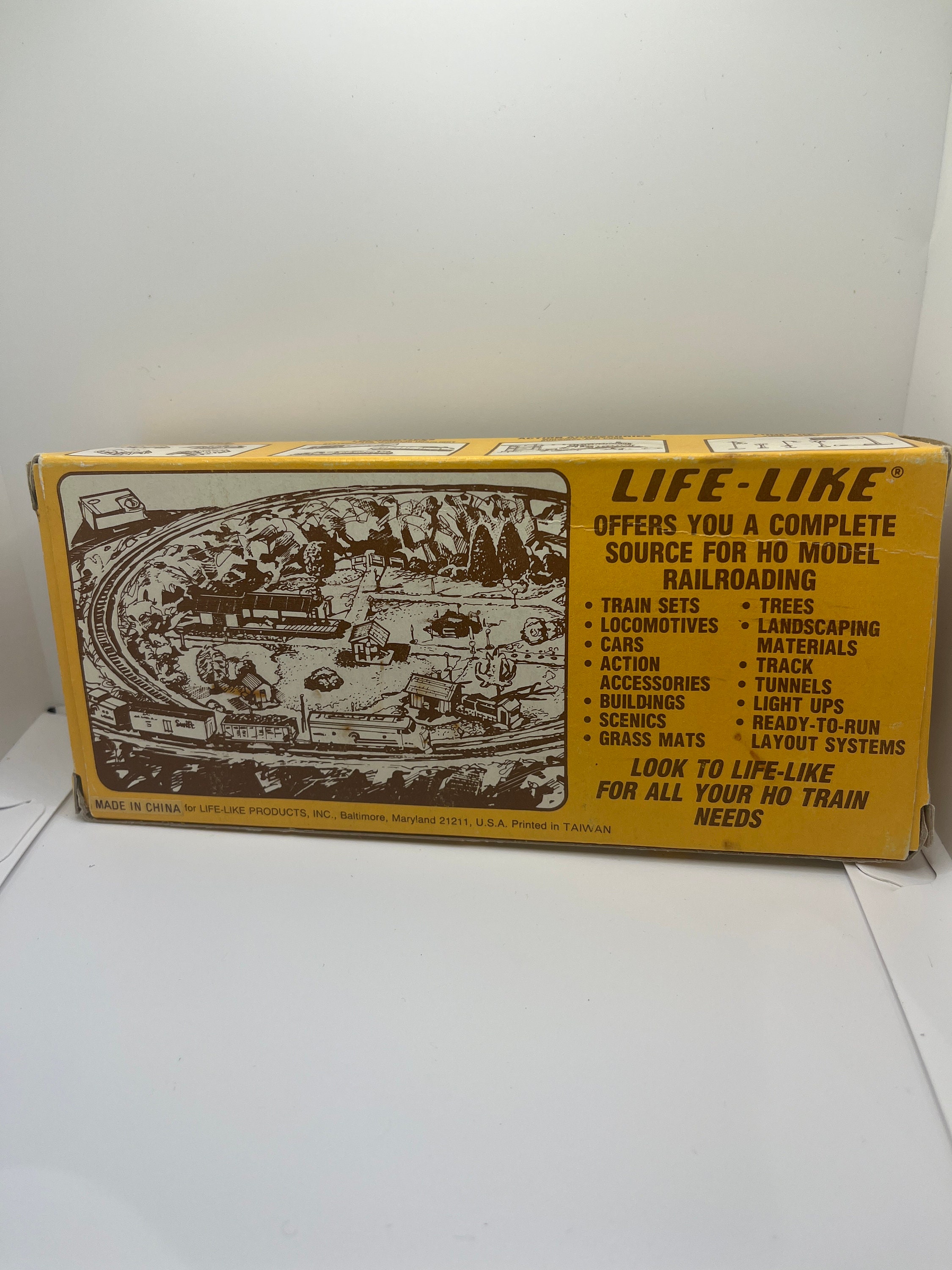 Life-like HO Scale Cement Hopper Car Erie Traincar 8514 - Etsy