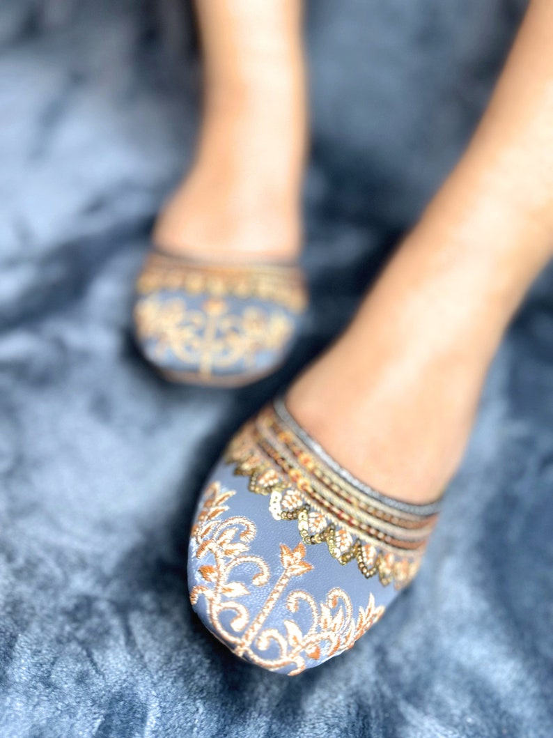 Handmade Ladies Grey Gold Floral Sequin Khussa Jutti | Indian Pakistani ...