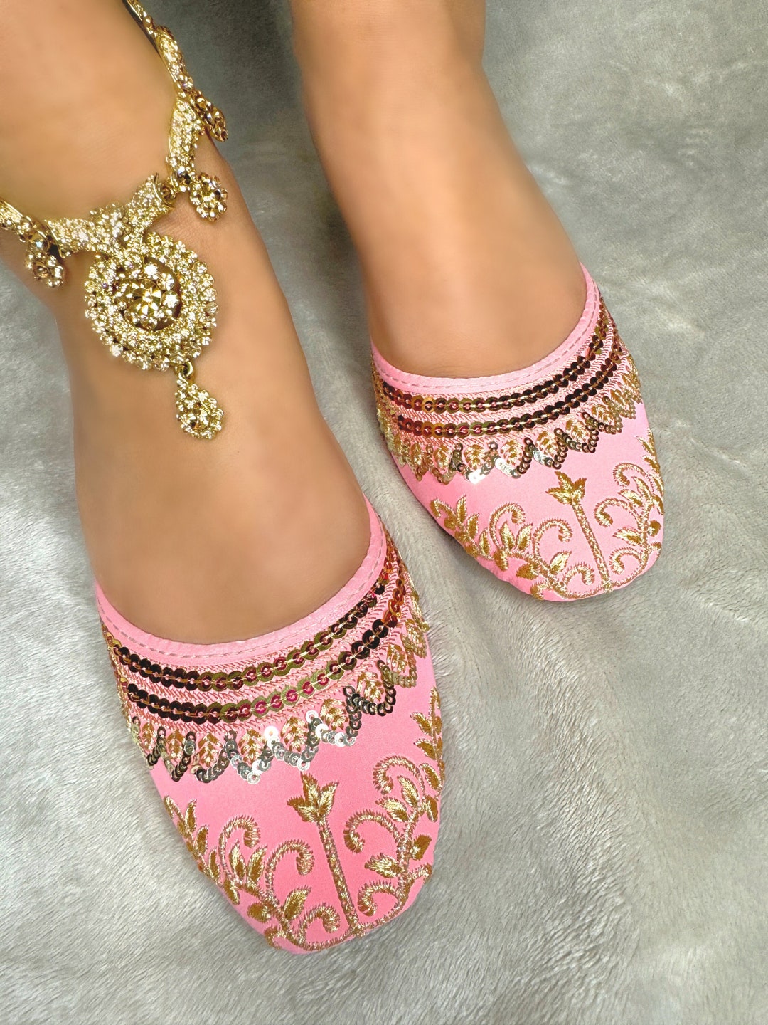 Handmade Ladies Pink Gold Khussa Jutti | Floral Sequins Indian ...