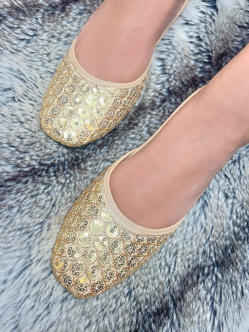 Womens Sequin Pattern Silver Gold Khussa Jutti | Khusa for Ladies ...