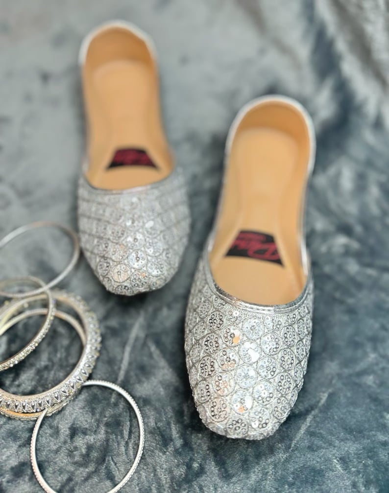 Womens Sequin Pattern Silver Gold Khussa Jutti | Khusa for Ladies ...