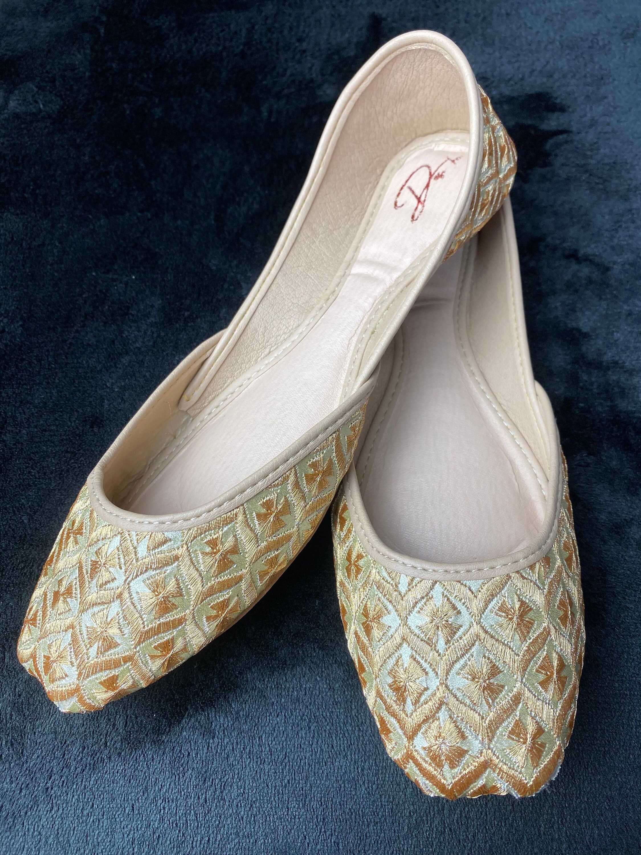 Gold Floral Pattern Khussa Jutti Padded Insole Non Slip Sole Indian ...