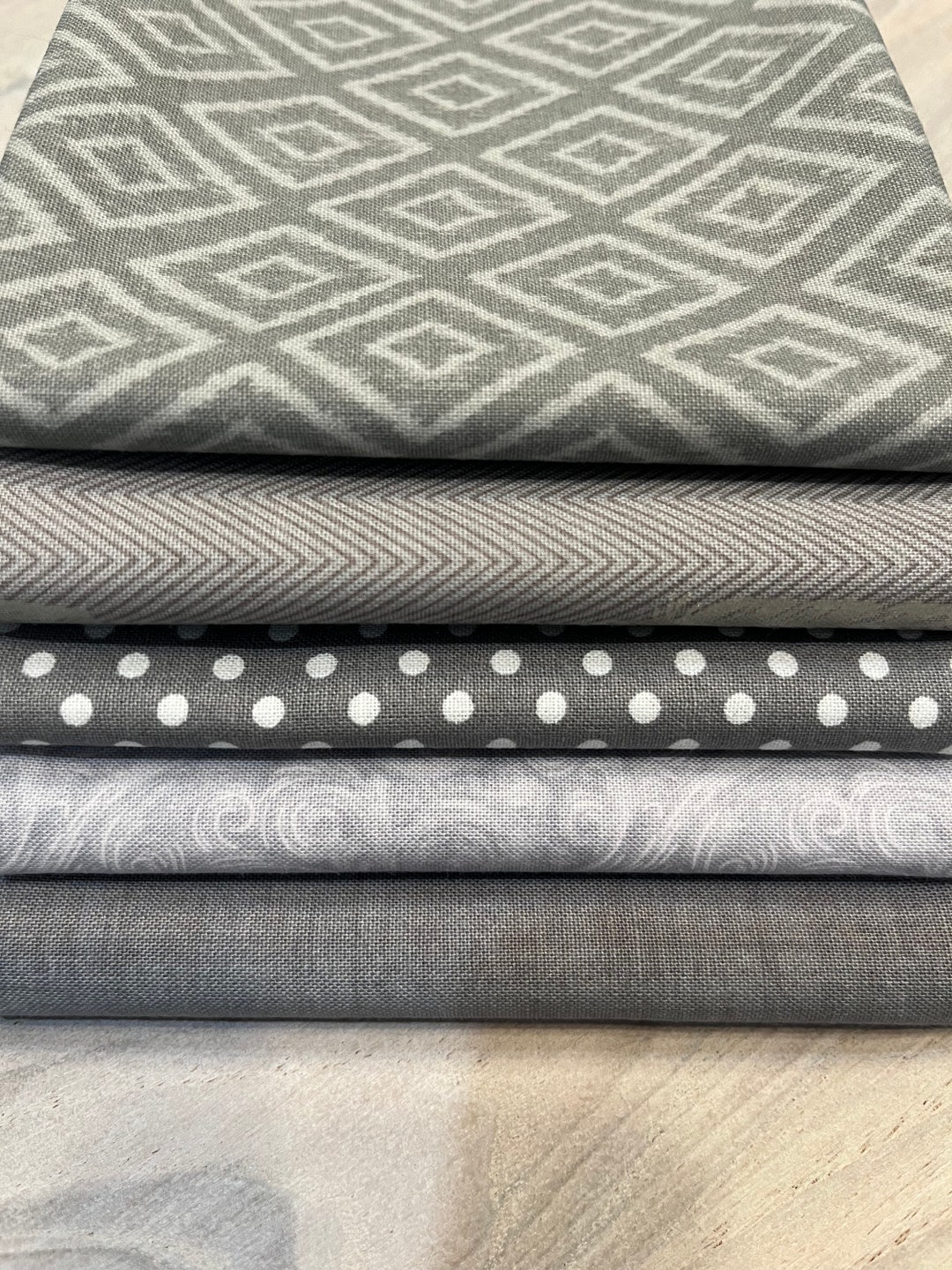 5 Fat Quarter Bundle, Grey Color Quilt Fabric - Etsy